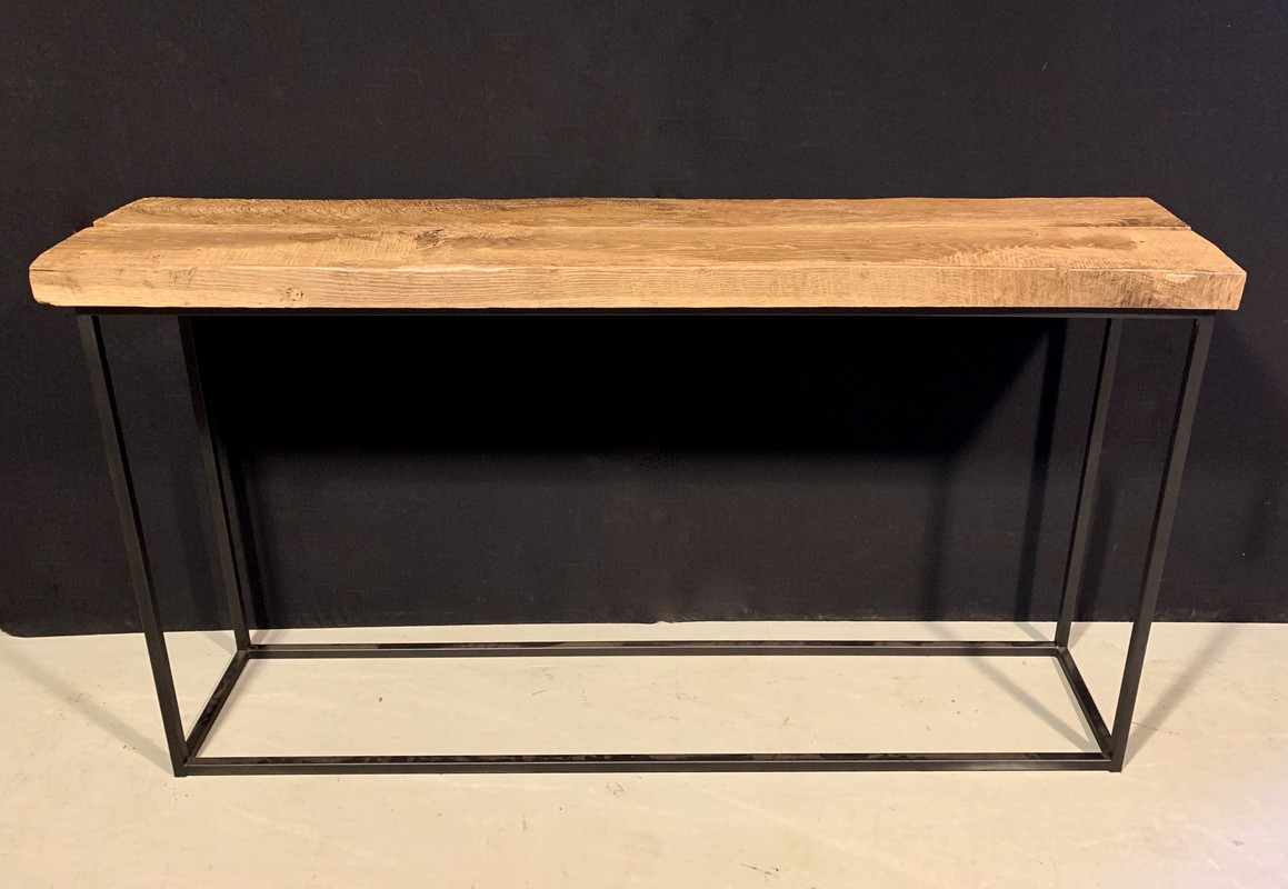 sidetable, sidetable met hout, houten tafel, oud hout, staal ...